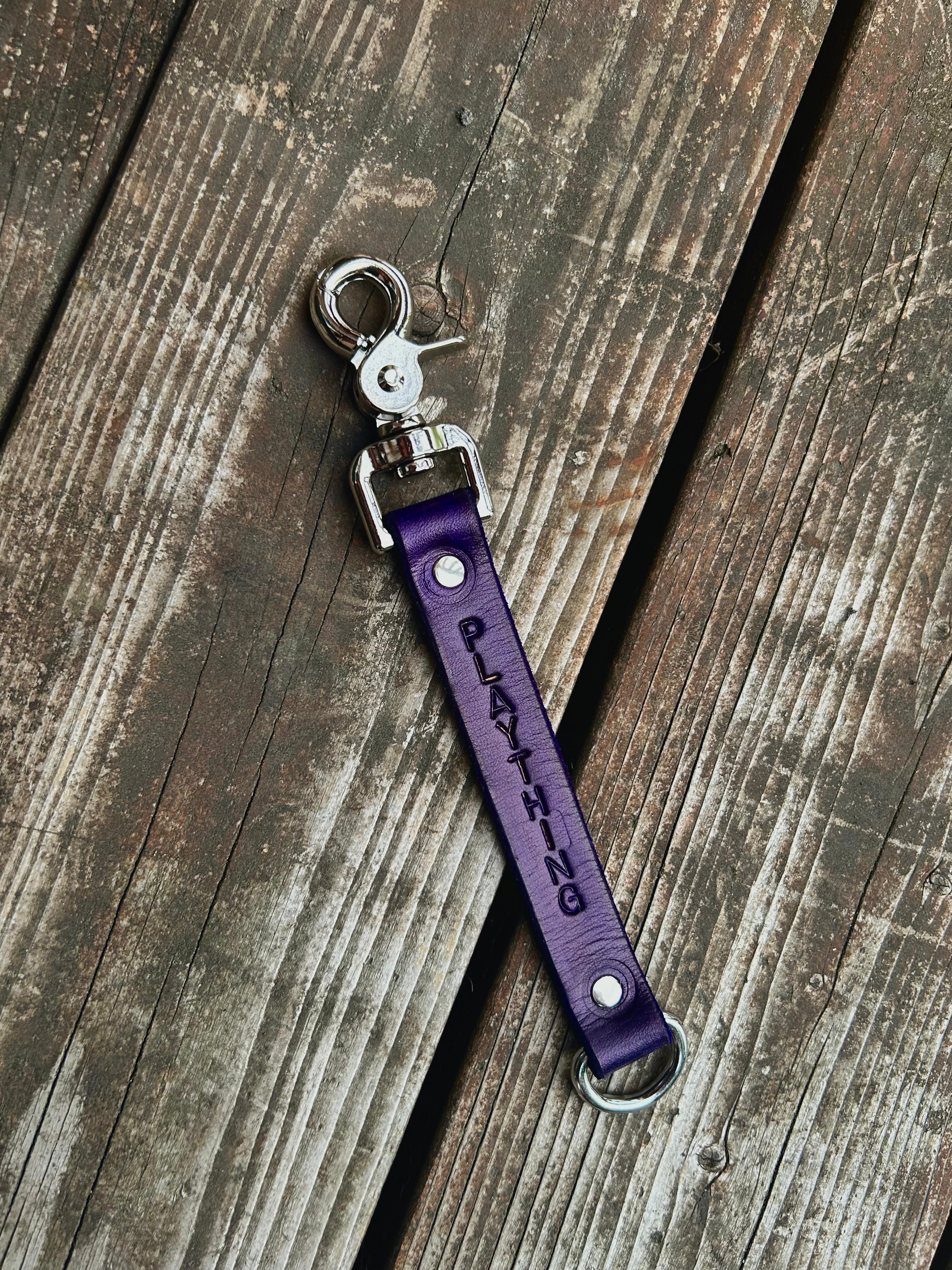 flagging clip- PLUM – freakmutt leather